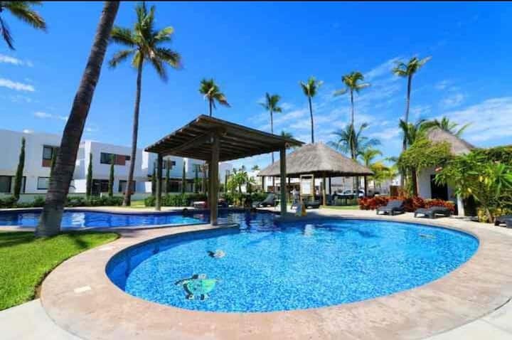Casa En Privada, Alberca Y Playa - Mazatlan