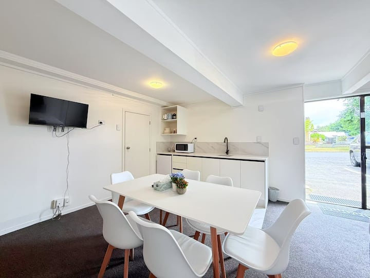 Unit 5, Fenton Summer Lodge - Rotorua