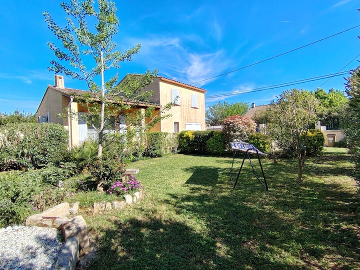 Villa Au Calme Entre Les Alpilles Et La Camargue - Arlés