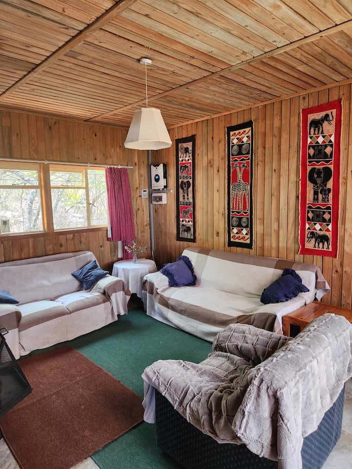 Charming Cottage Retreat, Juliasdale - Zimbabwe