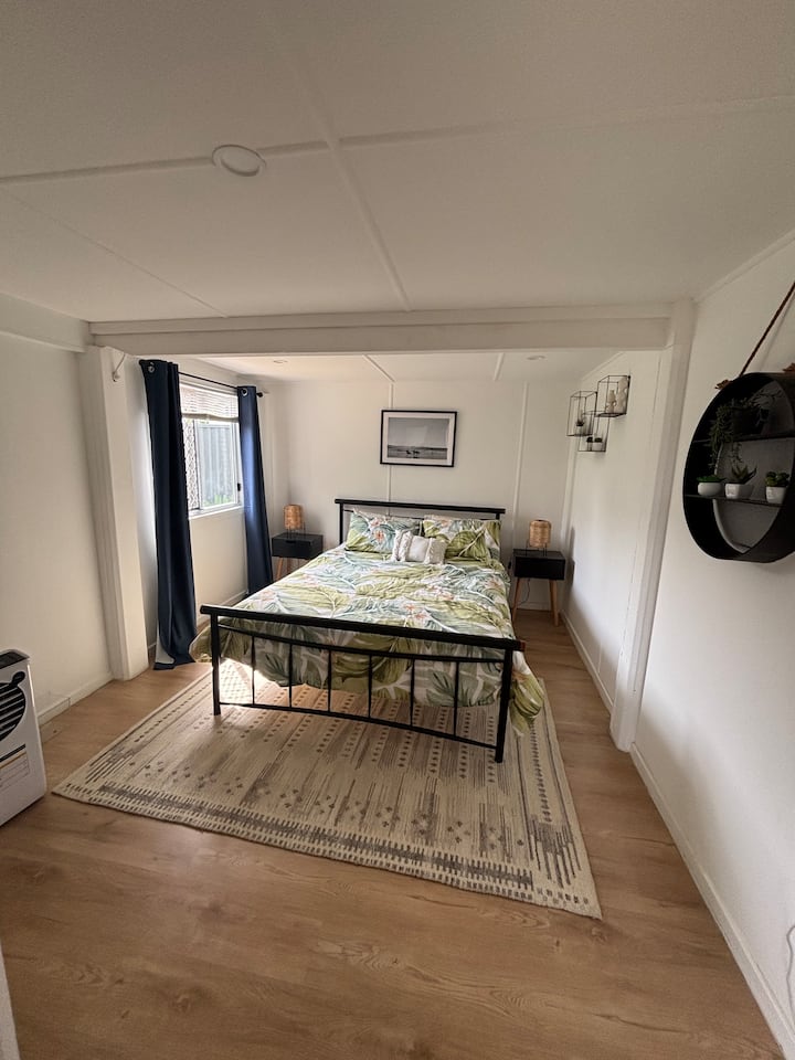 Hidden Gem: Private 1-bedroom Apartment - Rockhampton