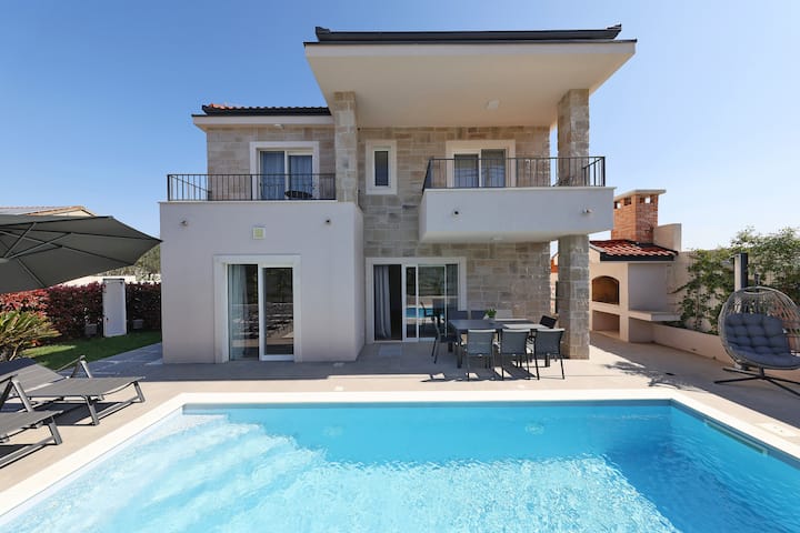 Holiday Home Casa Coral With Heated Private Pool - Zadar