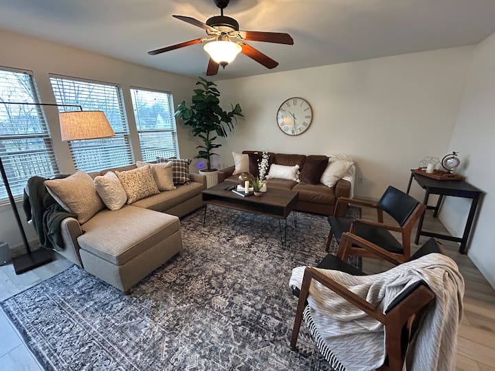 The Gathering Grove  6bdrm/3king 3.5bath-sleeps20+ - Belton
