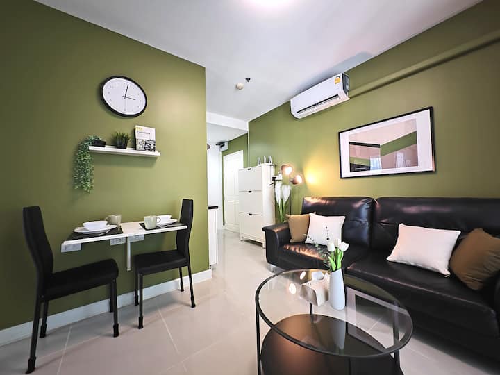 Nirin: 2 Queen Bedrooms,bts Udomsuk,garden View - Phra Khanong