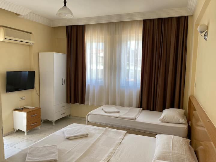 Üç Kişilik Standart Oda - Fethiye