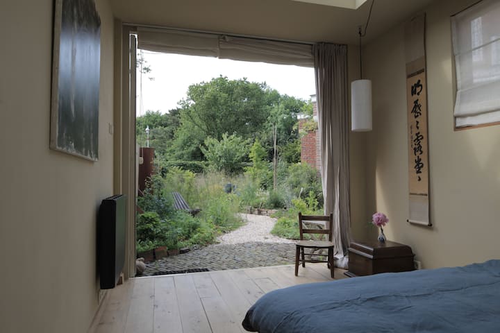 Tiny Orangerie Aan De Voet Van De Haagse Duinen! - The Hague