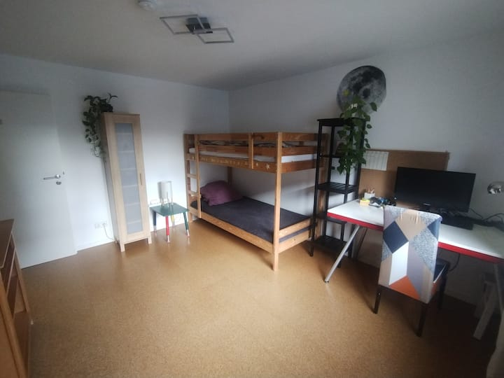 Quiet Room In A Great Location - Ludwigsburg