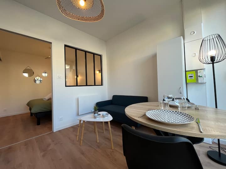 Le 22 B : Studio Avec Extérieur Et Chambre Séparée - La Roche-sur-Yon