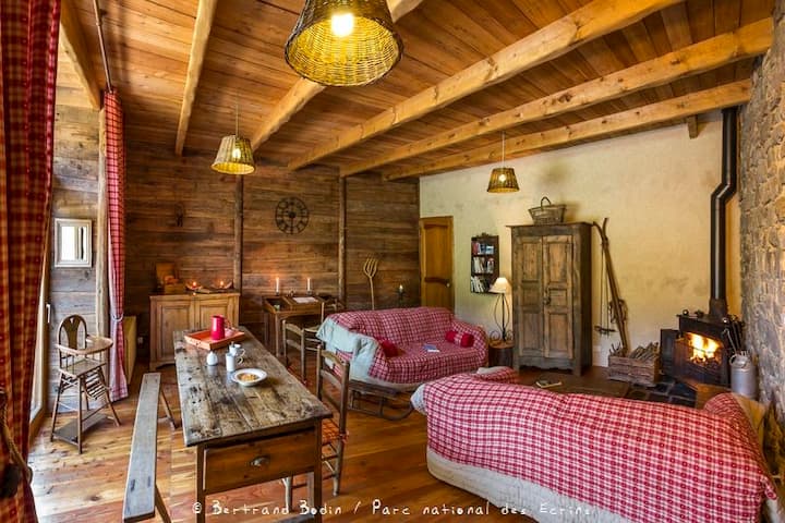 Chalet L'écrin Des Hautes Alpes: Ecogîte De Charme - Ancelle