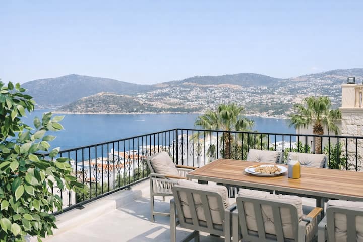 Family Villa Near The Sea - Kalkan