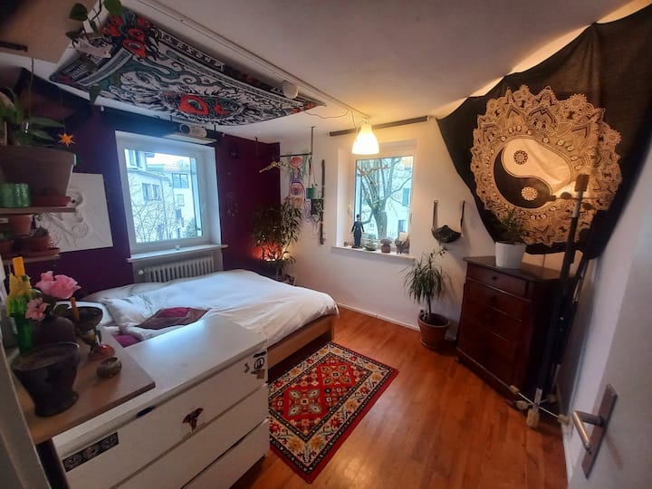Schlaf- Und Wohn/arbeitszimmer In Villa Kunterbunt - Berg