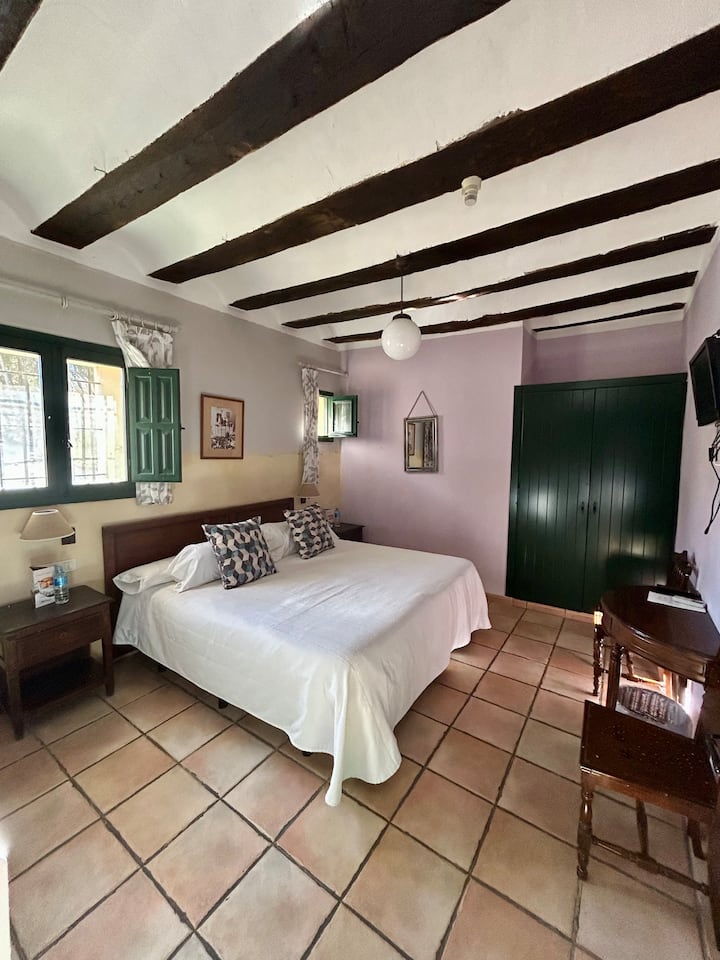 Chambre Pmr Familiale Dans Un Hôtel Rural - Villena