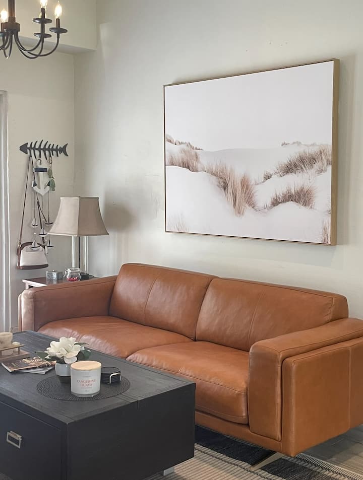 Sittin’ Sweet In St Pete! - St. Petersburg, FL