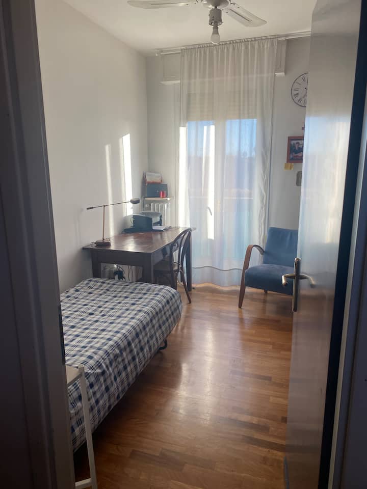 Chiara: Letto Nello Studio - Padua