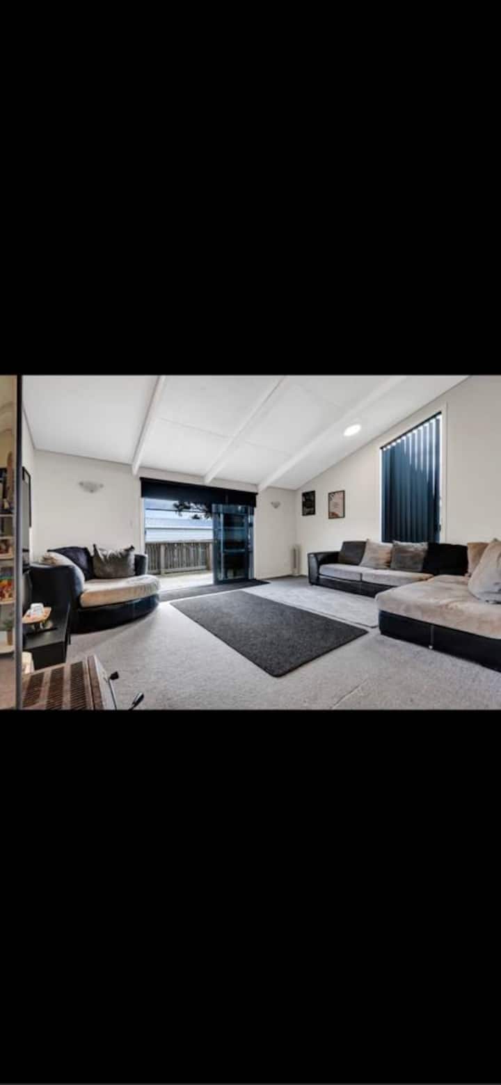 Warm 3 Bedroom Home - Waitara
