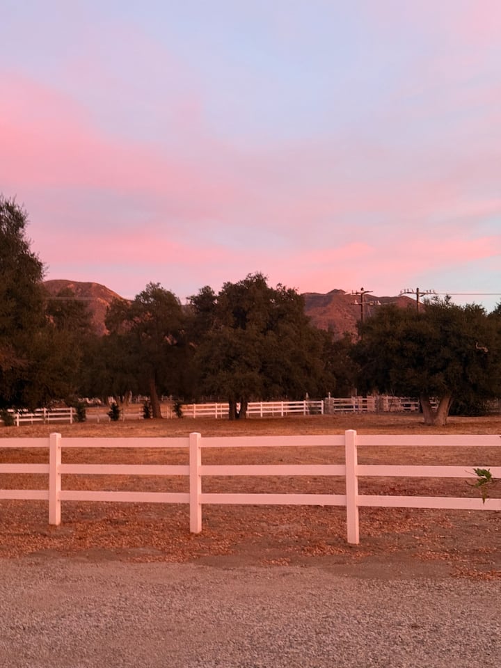 Large Casita On Beautiful 5 Acre Ranch In Sand Cyn - Santa Clarita