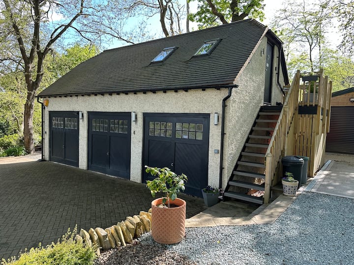 The Wee Oak - Semi-rural, Worcestershire - Worcestershire