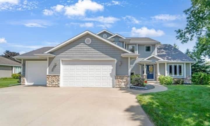 Eaa - Oshkosh Home - Oshkosh, WI