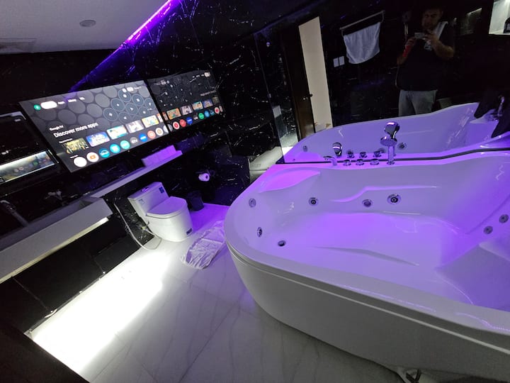 Luxurious 2br Jacuzzi 500mbps Resort Type - Porac