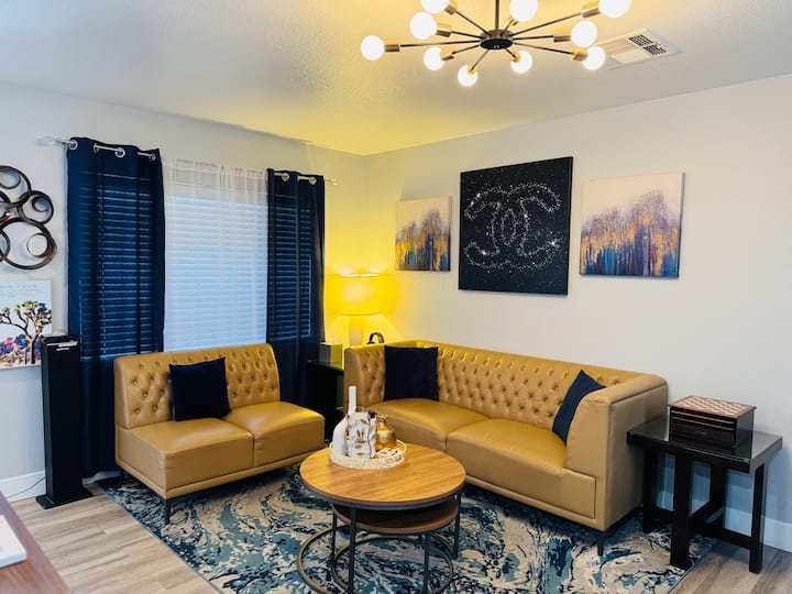 Family-friendly 2br Home W/ 3 Beds Near Downtown - 拉斯維加斯, NV