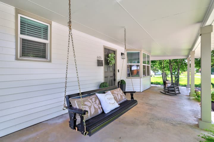 Welcome To The Bella House - Georgetown, TX