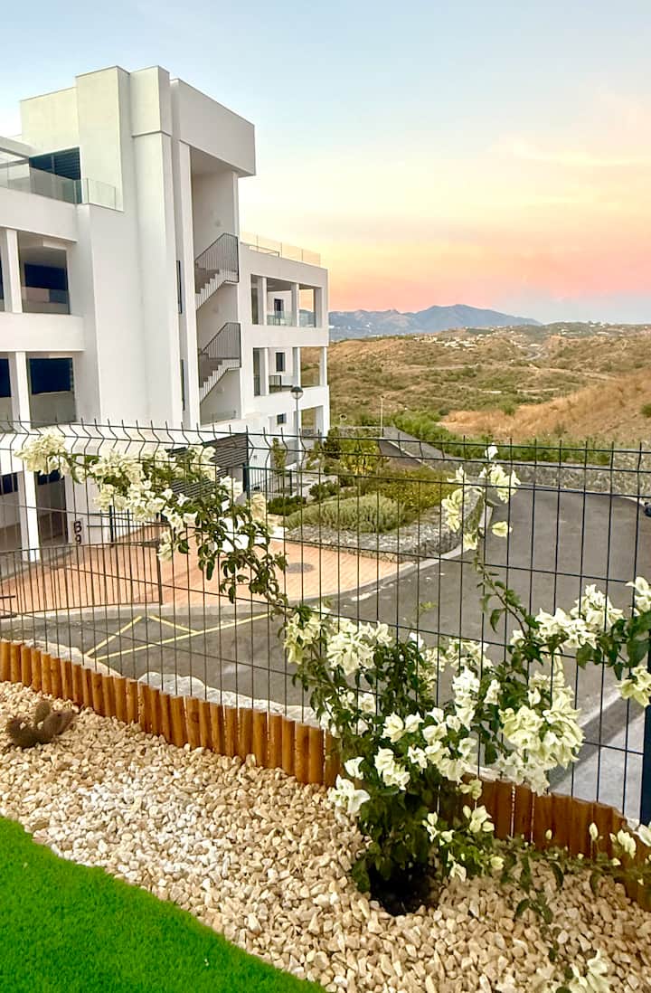 3-bedroom Apartment & Garden In La Cala De Mijas - La Cala de Mijas