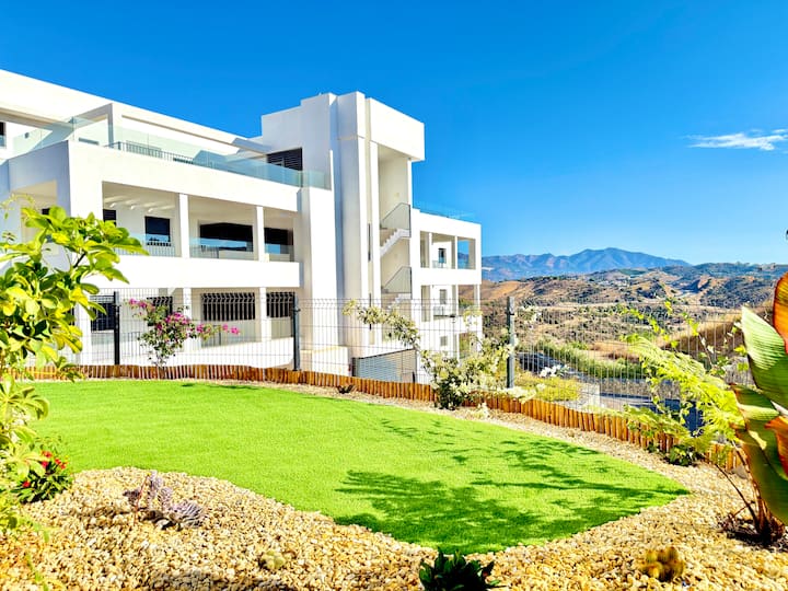 3-bedroom Apartment & Garden In La Cala De Mijas - España