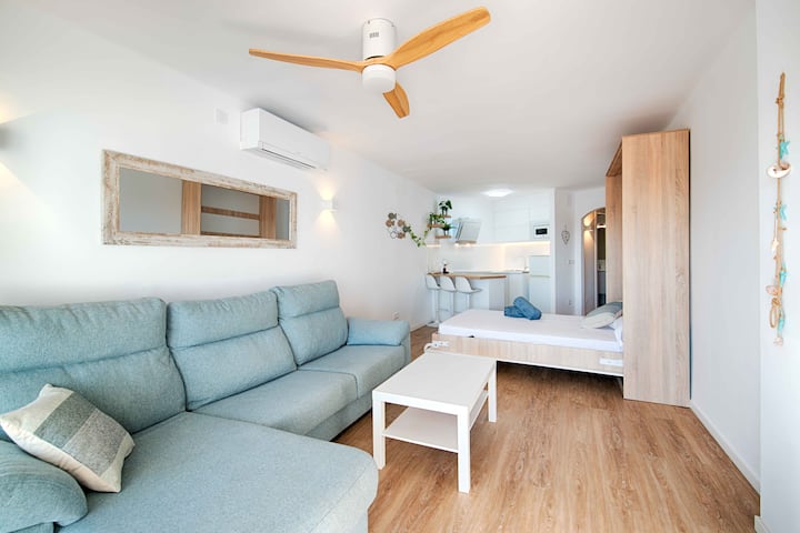 Estudio Moderno Con Terraza Y Vistas Al Mar - Sant Pere Pescador