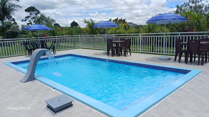 Chácara  Beija Flor Com Piscina-santa Isabel - Arujá