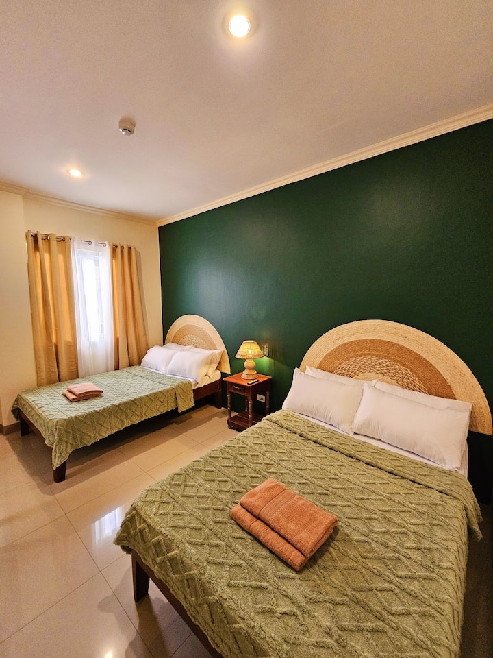 Group Room With Private Bathroom - Puerto Princesa