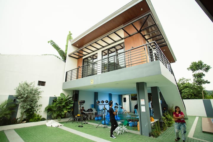 Casa Anita Private Resort - Antipolo