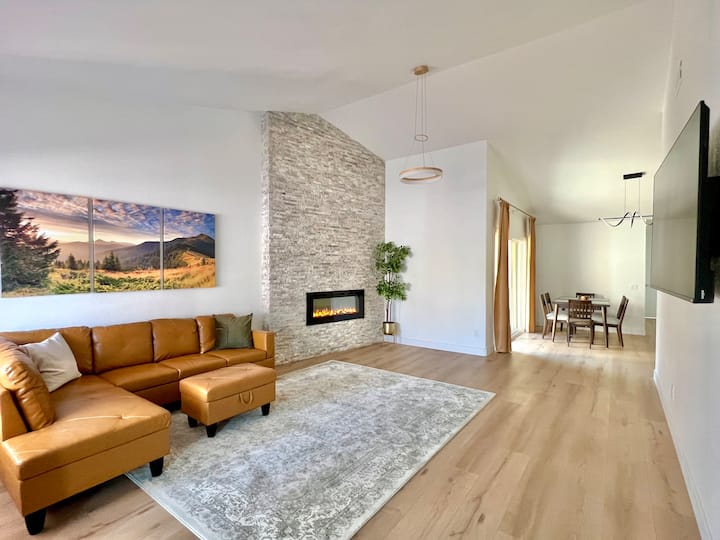 Luxe Mediterranean Oasis With Private Backyard - Citrus Heights