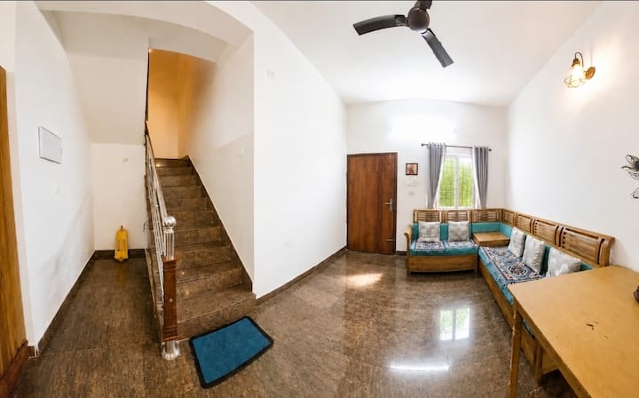 Blue Cove Upper Deck - Private Villa Terrace Pool - Varkala