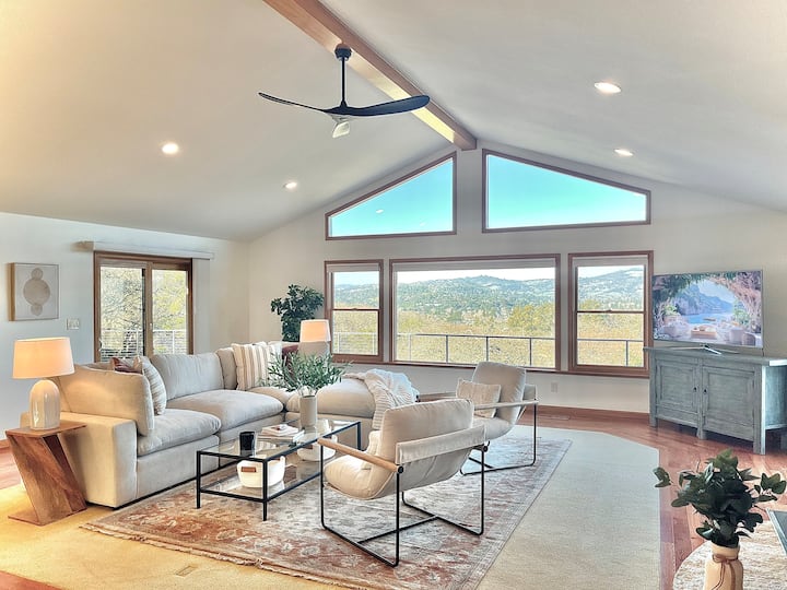 Hilltop Home Vineyardviews ~ Wine Country Retreat - Santa Rosa, CA