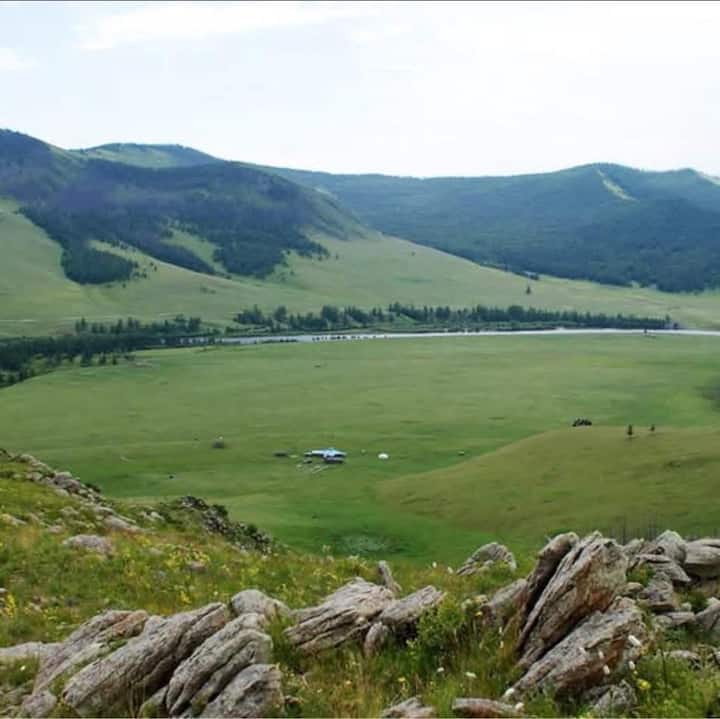 Beautiful Spacious Lodge At The Kerlen River - Mongolia