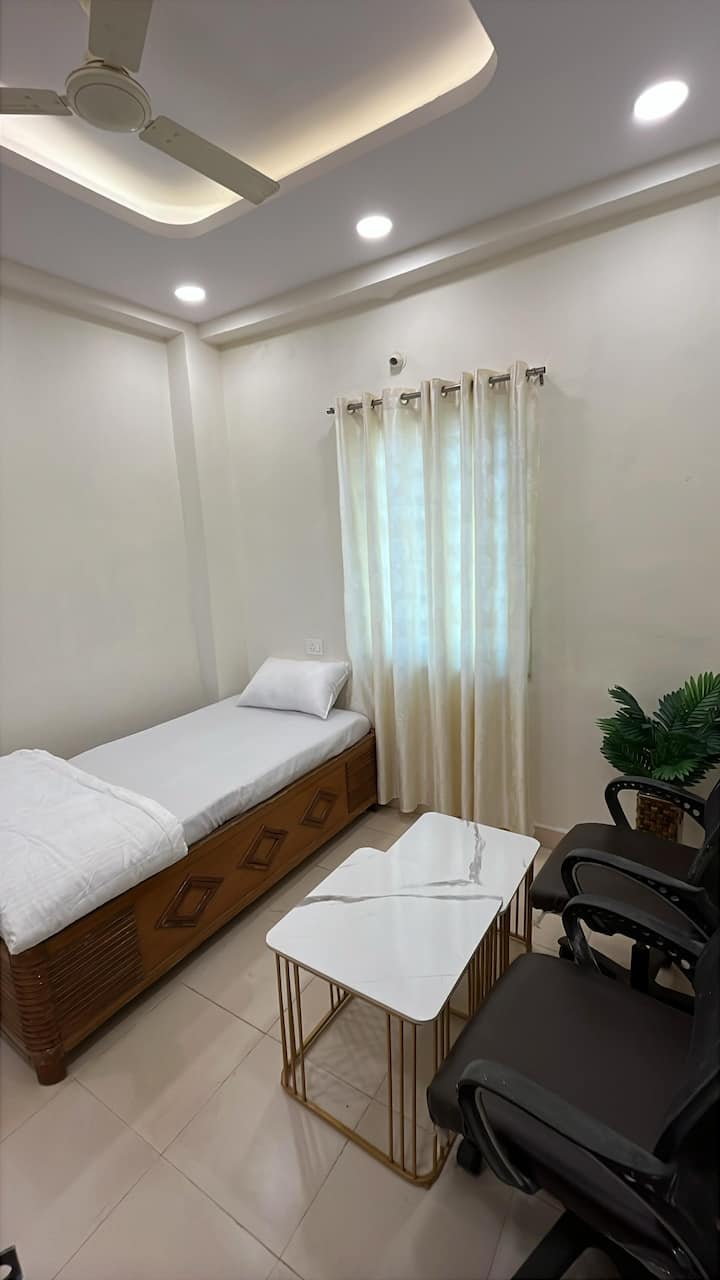 Balaji Home Stay - Bhopal