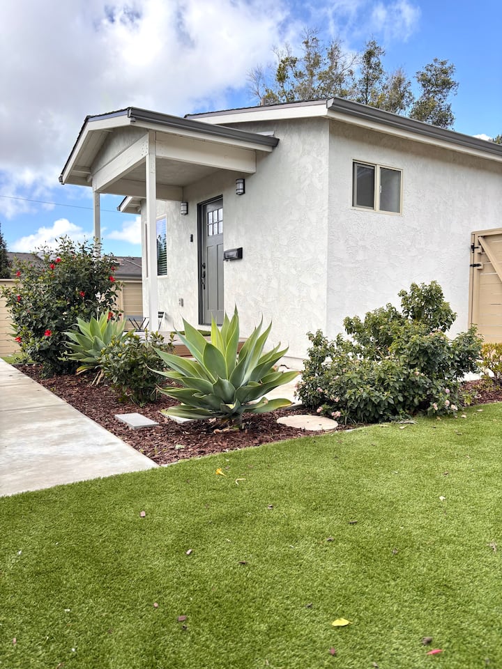 Entire House, Fenced Yard, And Driveway - La Mesa, CA