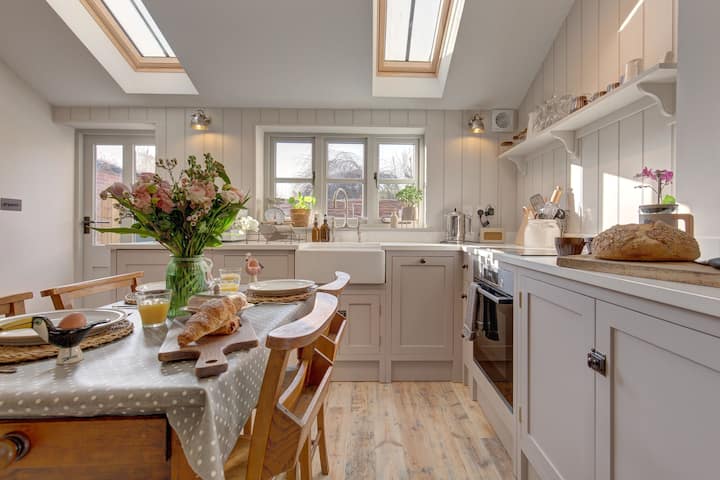 The Flints - Blakeney