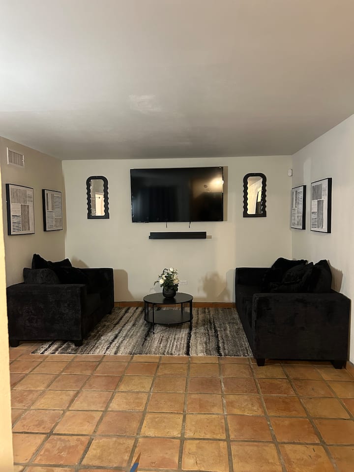 *5* Minutes From Utrgv - Edinburg, TX