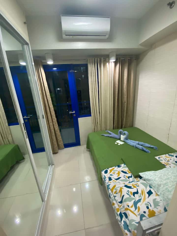 1 Bedroom Suite Across Moa In Sea Residence 73-6 - Pasay