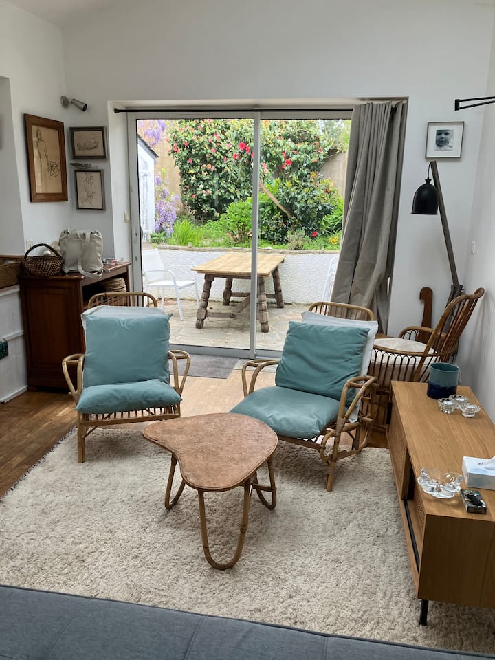 Maison Charmante Avec Jardin 3 Pièces - Groix