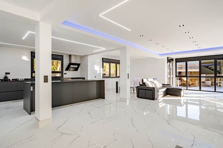 Exclusive Villa North Madrid - Algete