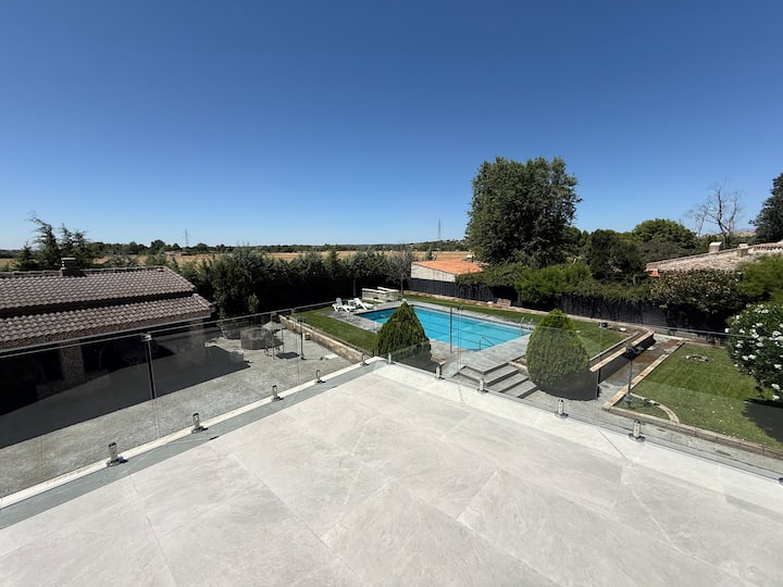 Exclusive Villa Madrid Garden Bbq Pool Wifi - Algete