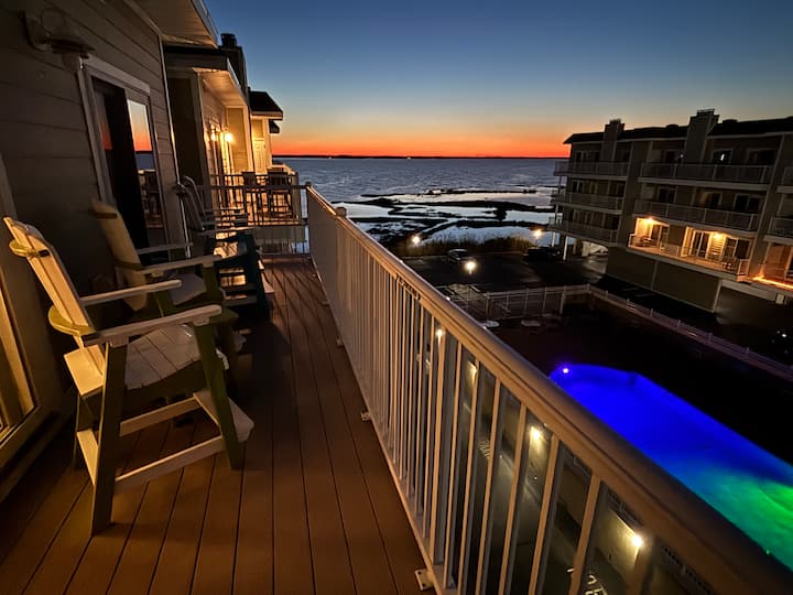 2 Bed/2 Bath Luxurious Condo W/ Bay View - Ocean City, MD