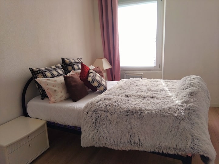 Staybyts-jacuzzi-balneo-centre-ville-stationnement - Mulhouse