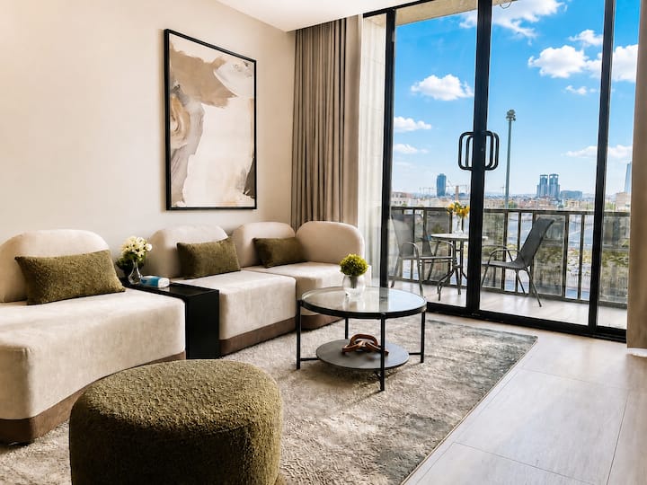 Modern Apt W/ Balcony | Close To Sea & Services - Dammam