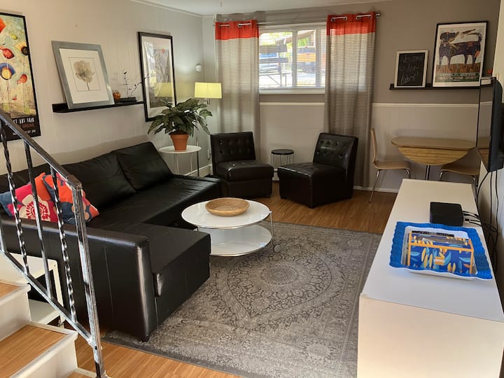 Private West Side Ann Arbor 2 Bd Suite - Ann Arbor, MI