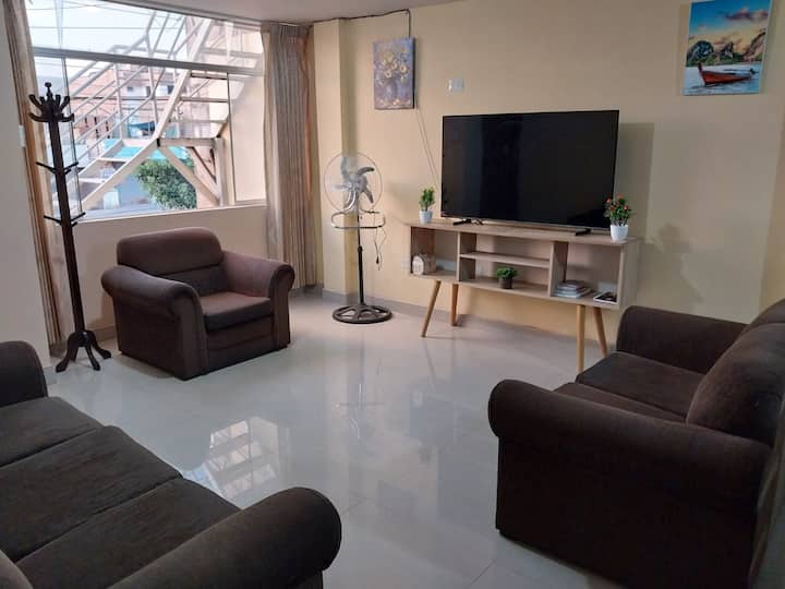 Hermoso Y Amplio Depa En Segundo Piso Con Garaje - Tacna