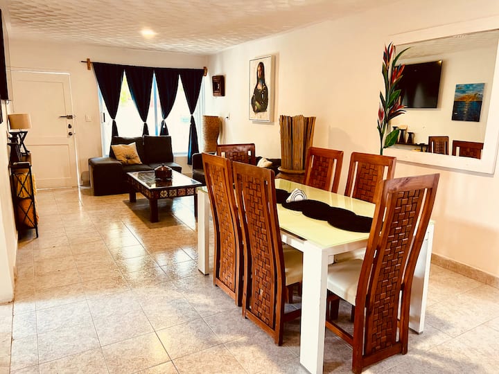 Casa Chelo & Beach Club Included - Isla Mujeres