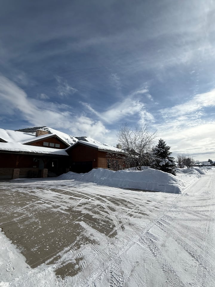 Townhouse On The Golf Course! - Afton, WY